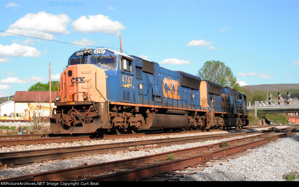 CSX 4747 and 4725